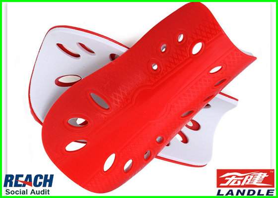 China Environmental Leather Guard Stays Strap Kids Shin Pads Without Boots supplier