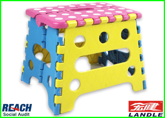 China Portable Outdoor Plastic Folding Step Stool Carton Packing Lightweight supplier